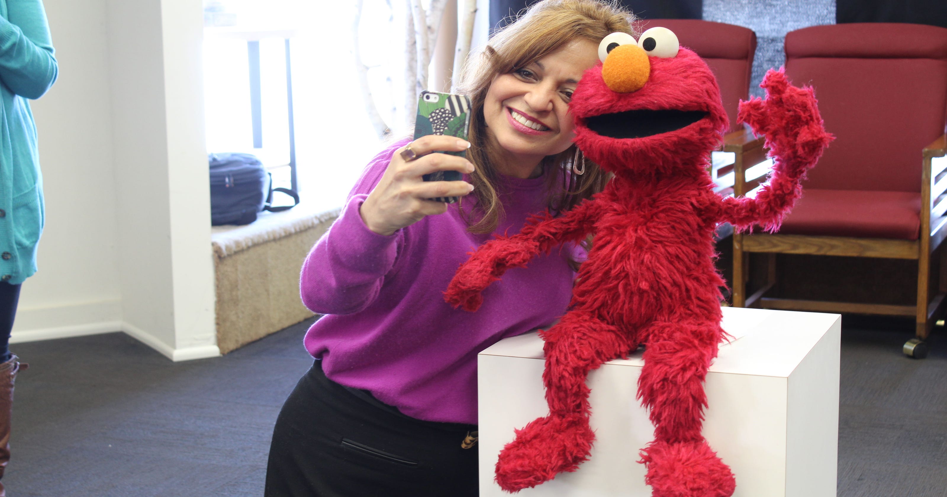 'Authentic' Elmo puppet brought to Wisconsin Rapids
