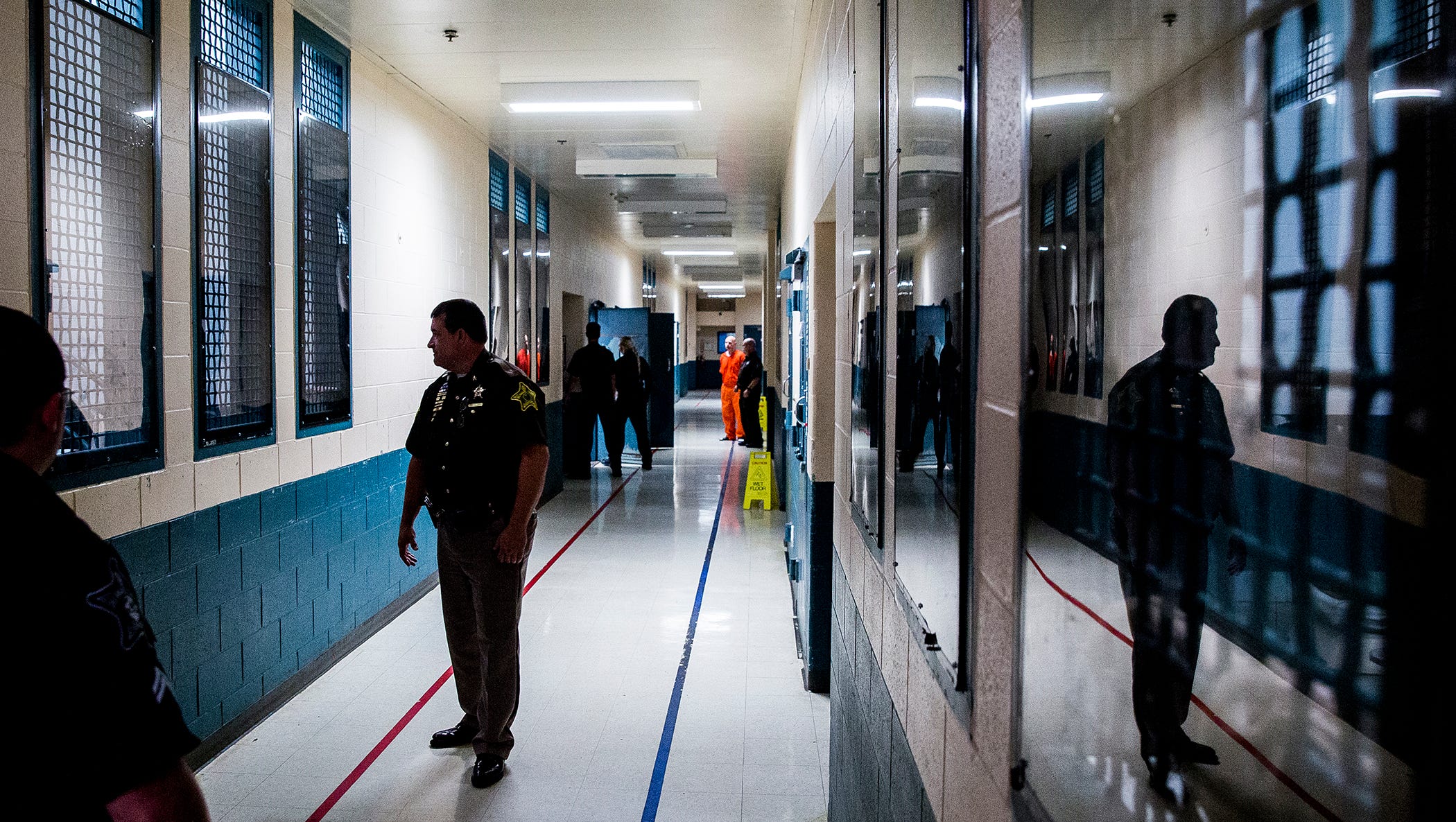 Funding cut in half for overcrowding relief at Delaware County jail