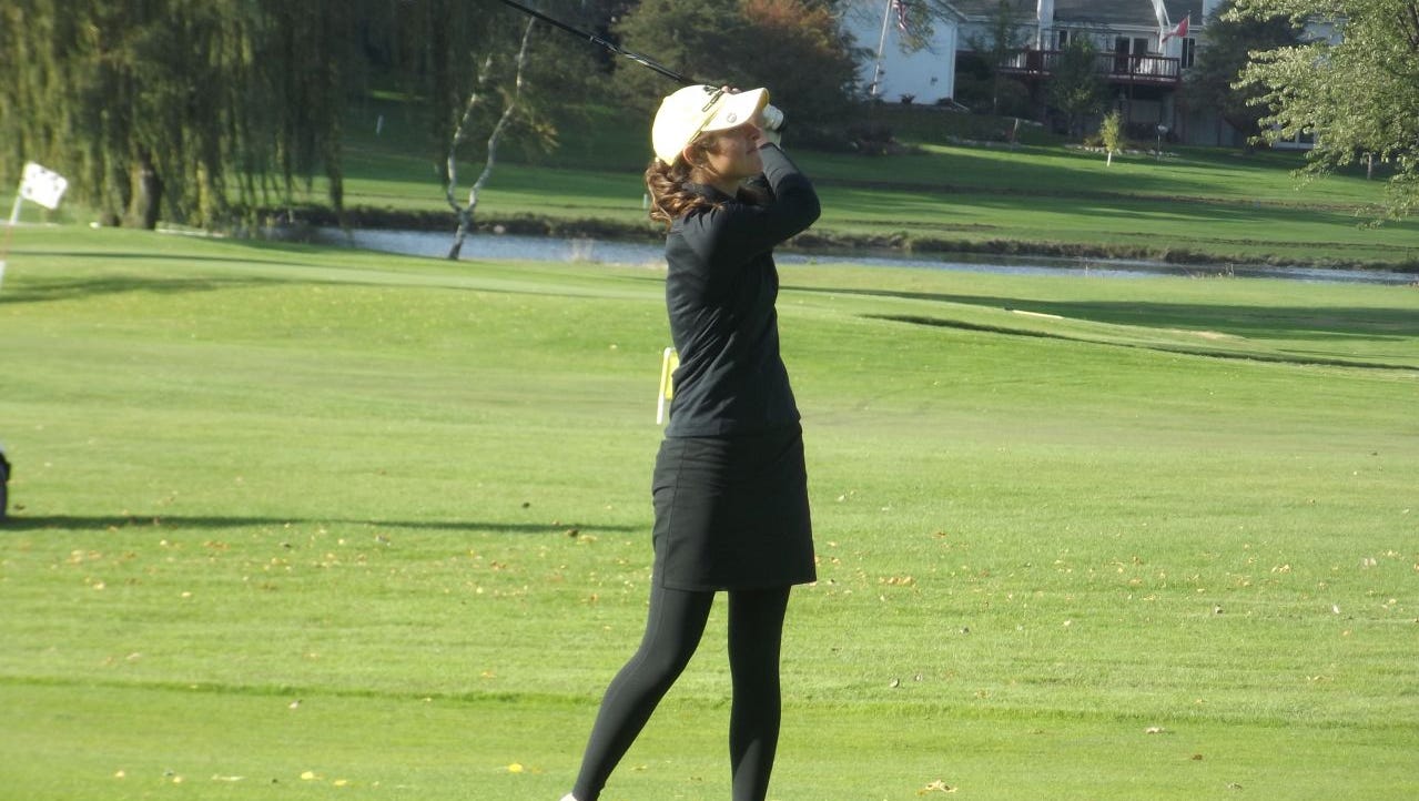 Preble's Neumeier advances to state golf tournament