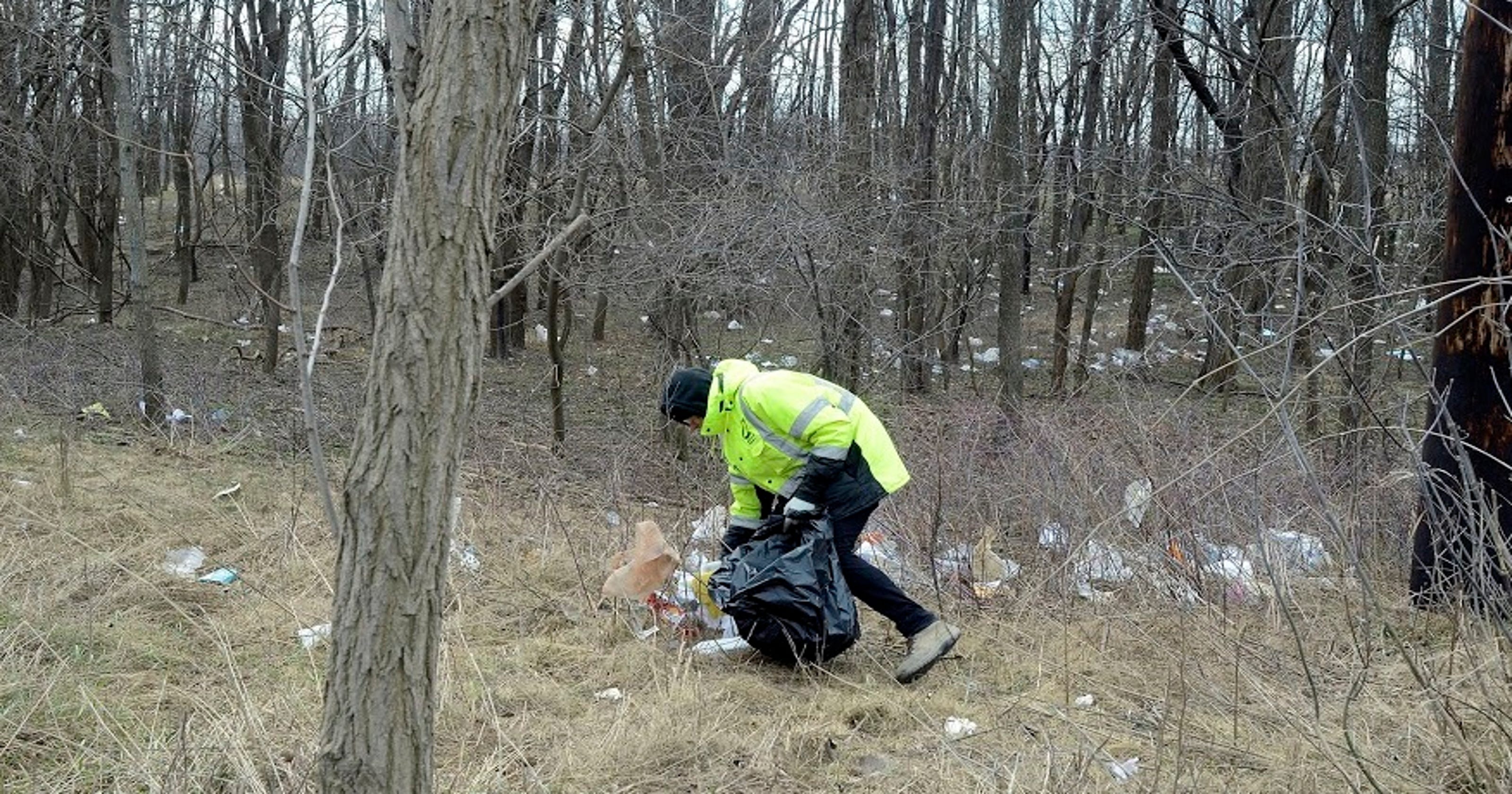 Cleanup continues of wind-blown litter from landfill