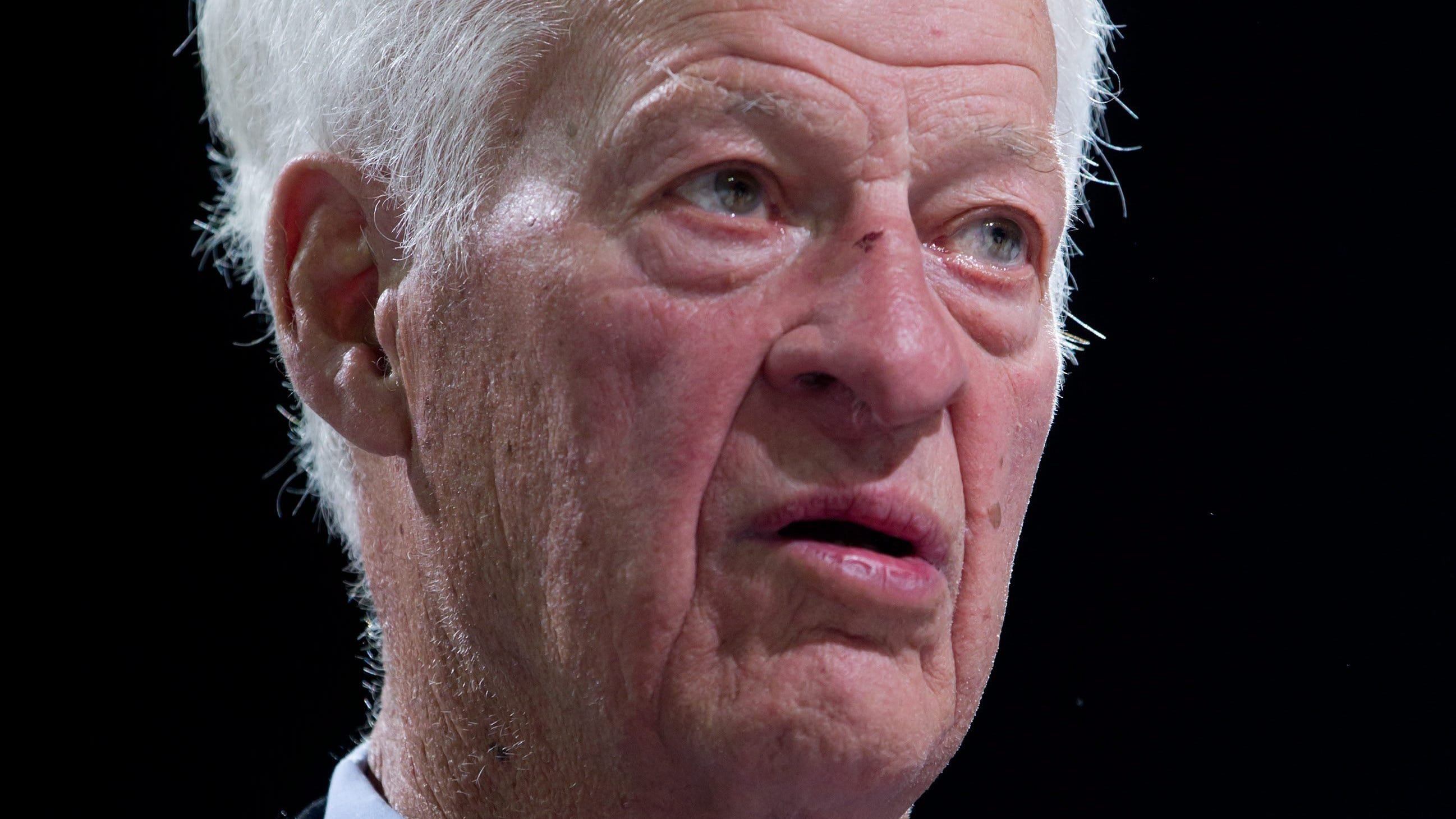 Miracle for Mr. Hockey? Family defends stem cell choice