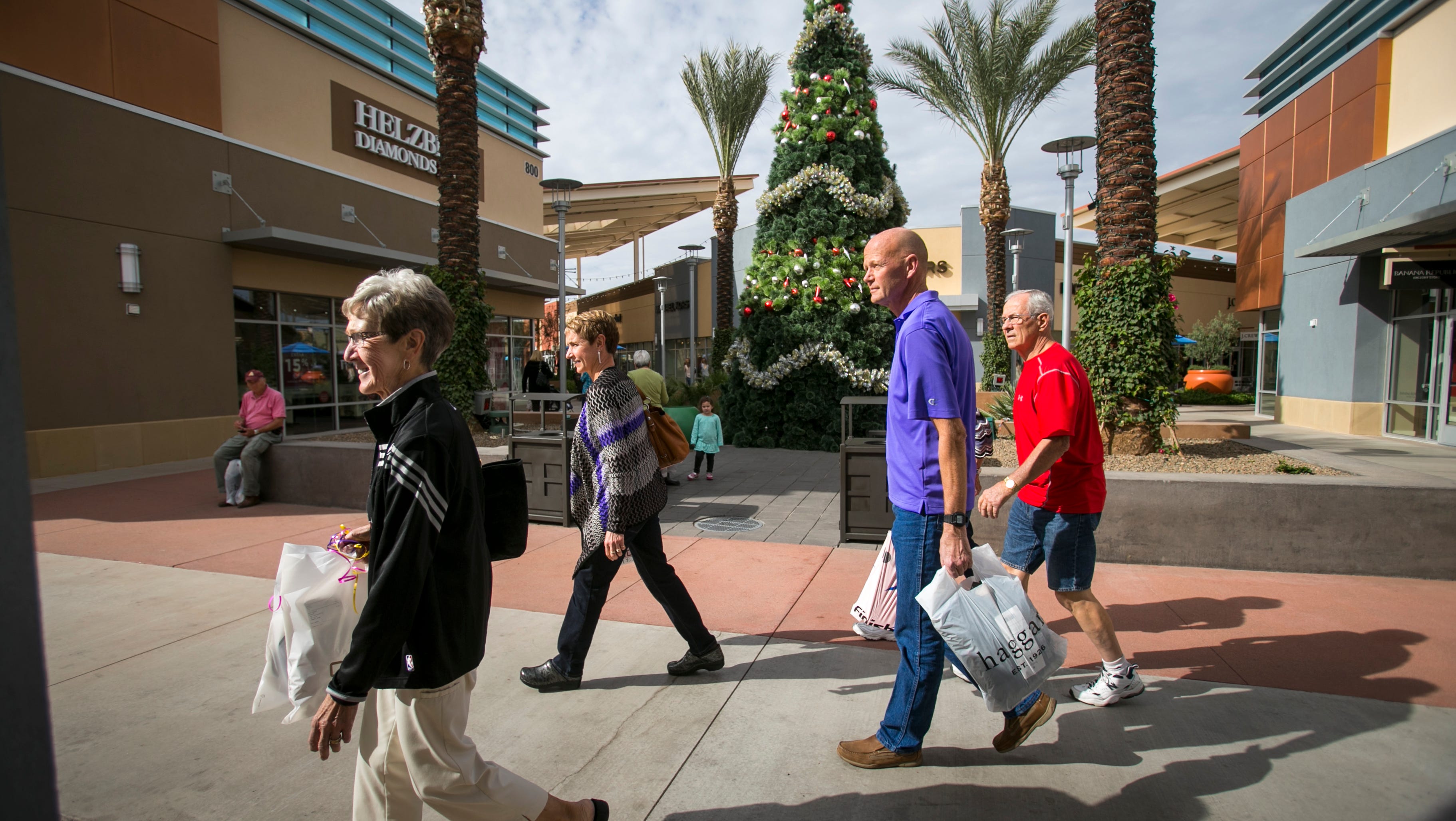 Glendale Westgate, Tanger Outlets gear up for Super Bowl XLIX