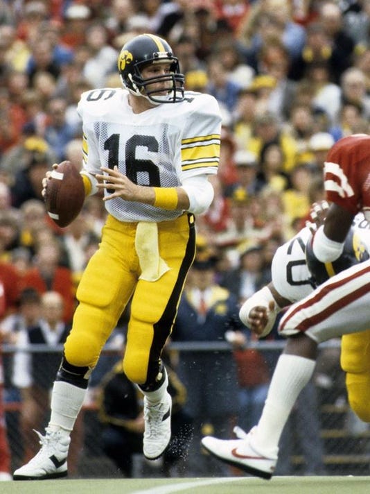 Iowa-Tennessee stirs old memories, new analysis from Chuck Long