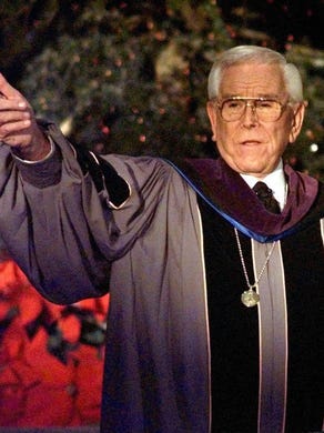 Robert Schuller, Iowa native televangelist, dies at 88
