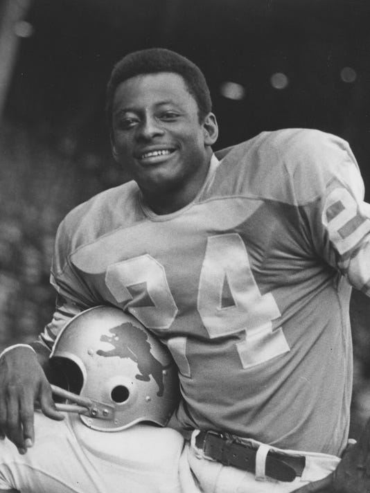 Lions great, auto dealer Mel Farr dies at 70