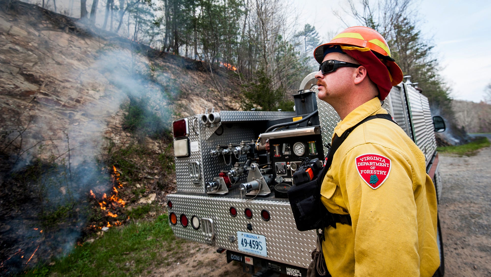 Shenandoah National Park fire closes trails, Skyline Drive