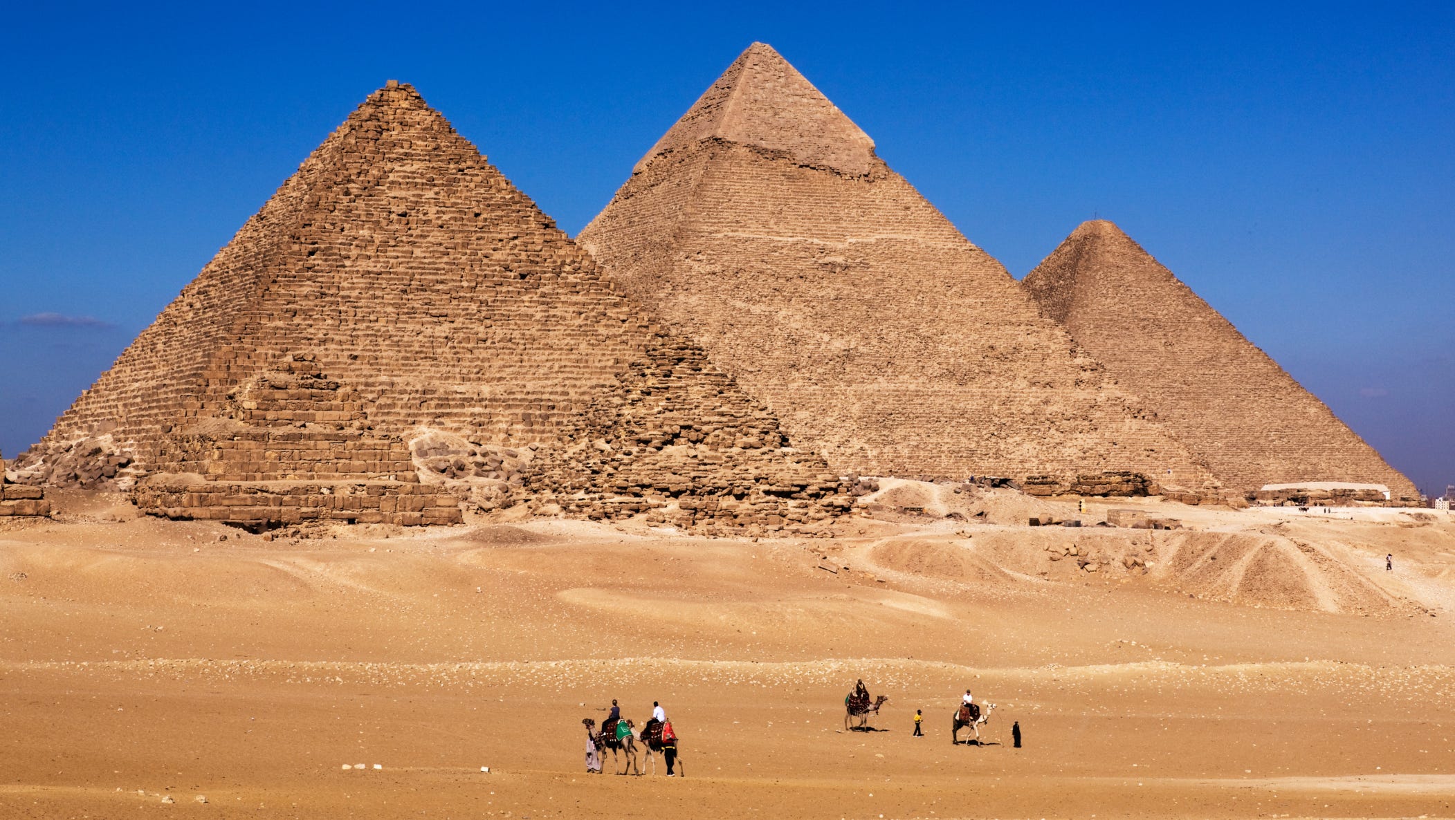 Scientists to get in 4 pyramids without digging