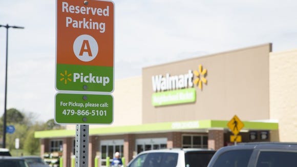Walmart Golden Globes commercial debuts grocery pickup with famous cars