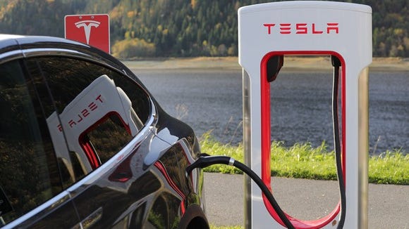 Wawa, Tesla team up for Howell charging station