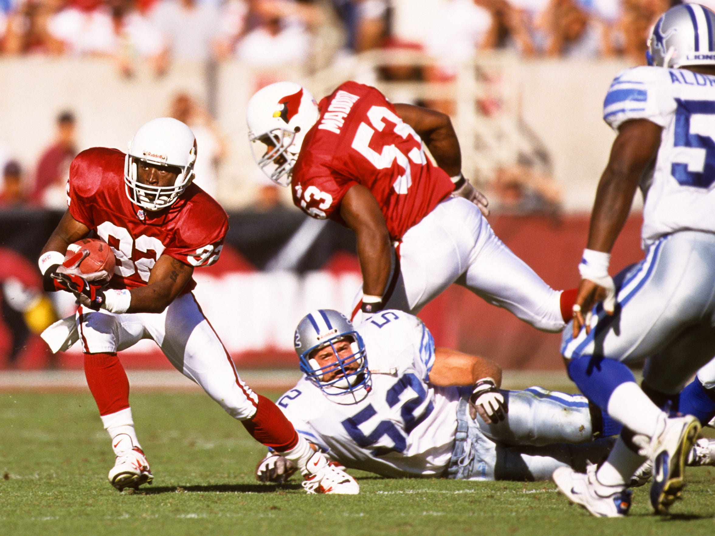 Ex-Arizona Cardinals players among thousands in NFL concussion suit