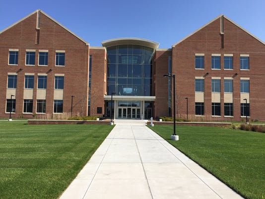 UMES, SU searching for new presidents at the same time