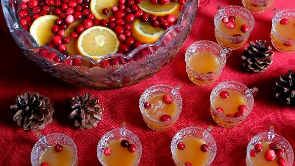 An Easy Wassail Recipe for Your Holiday Party