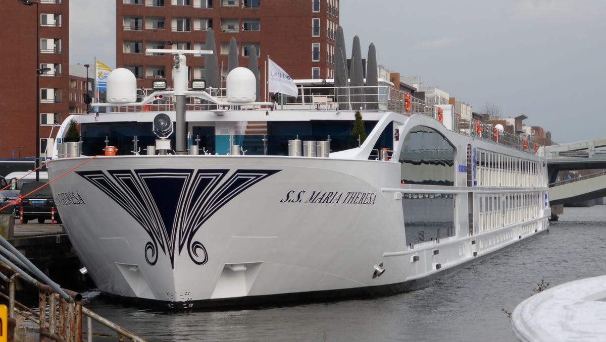 Cruise ship tours: Uniworld's S.S. Maria Theresa