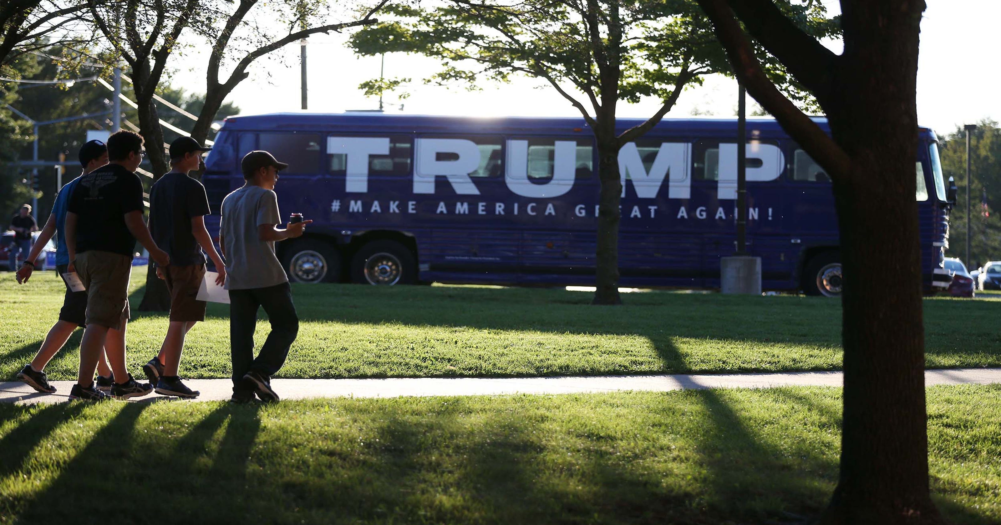You can buy Donald Trump's campaign bus for $15,000