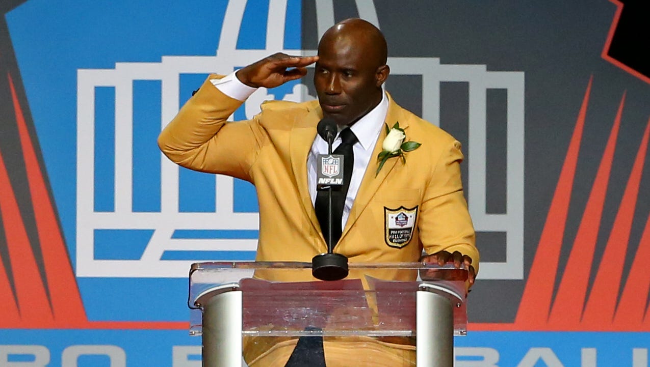Terrell Davis delivers commanding Hall of Fame speech