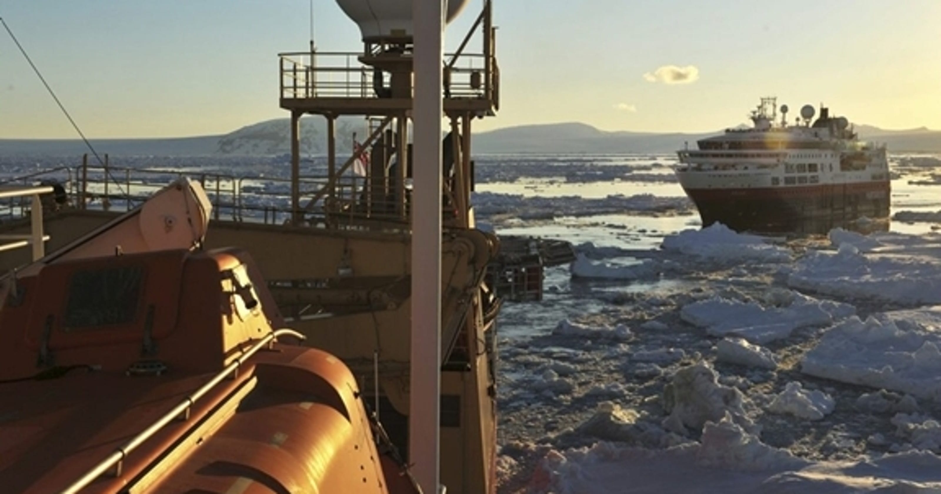 British icebreaker rescues cruise ship in Antarctica