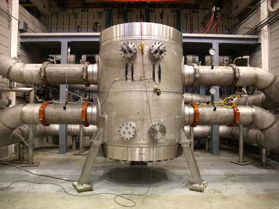 Researchers at FSU's MagLab set world record with 41.4-tesla instrument