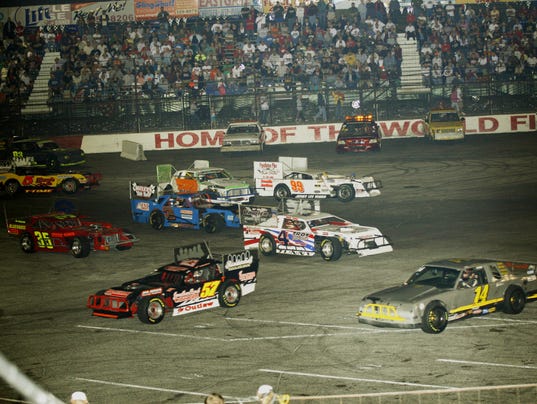 5 things to know about Figure 8 racing