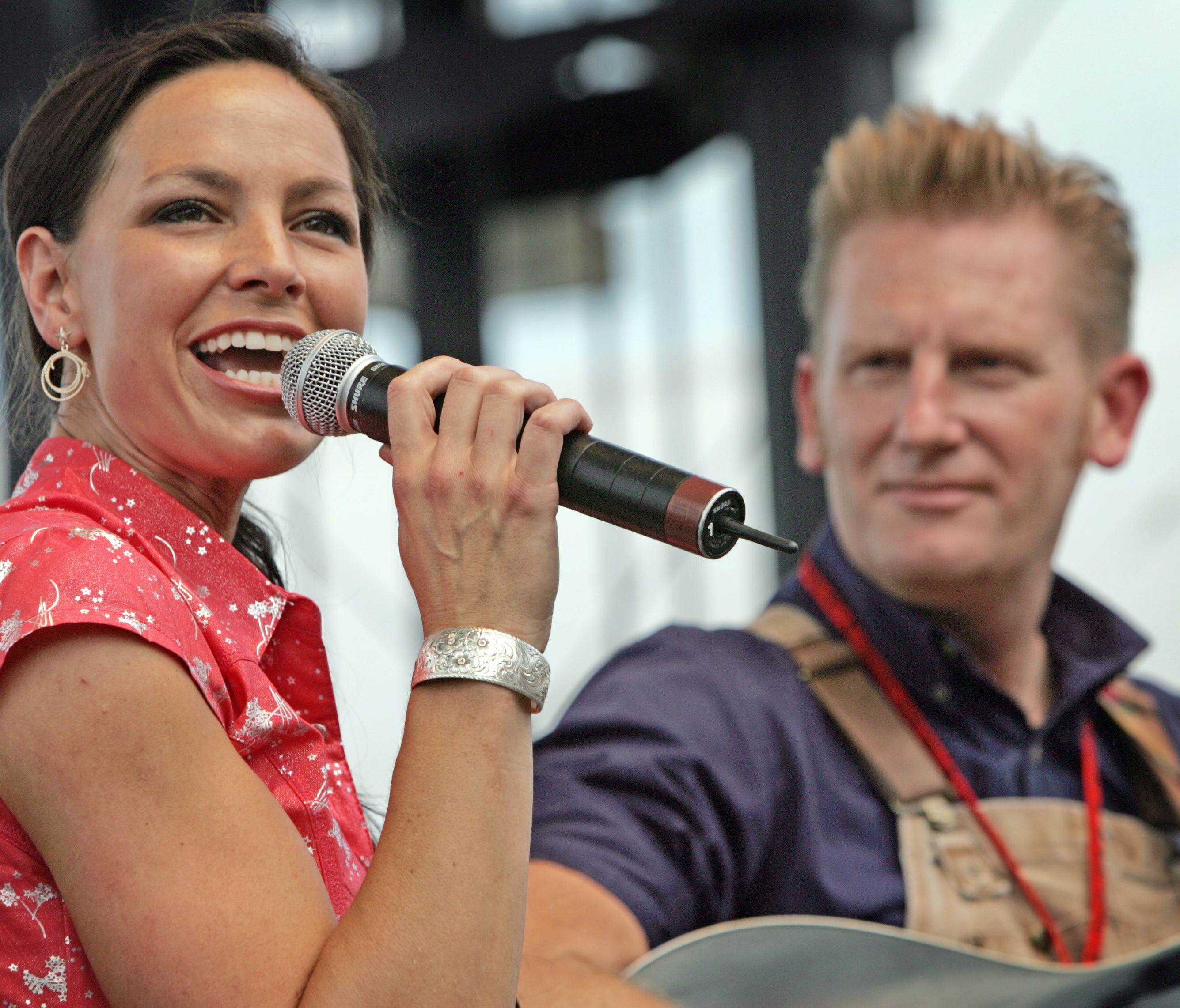 How Joey Feek's daughter is adjusting after mom's death | king5.com