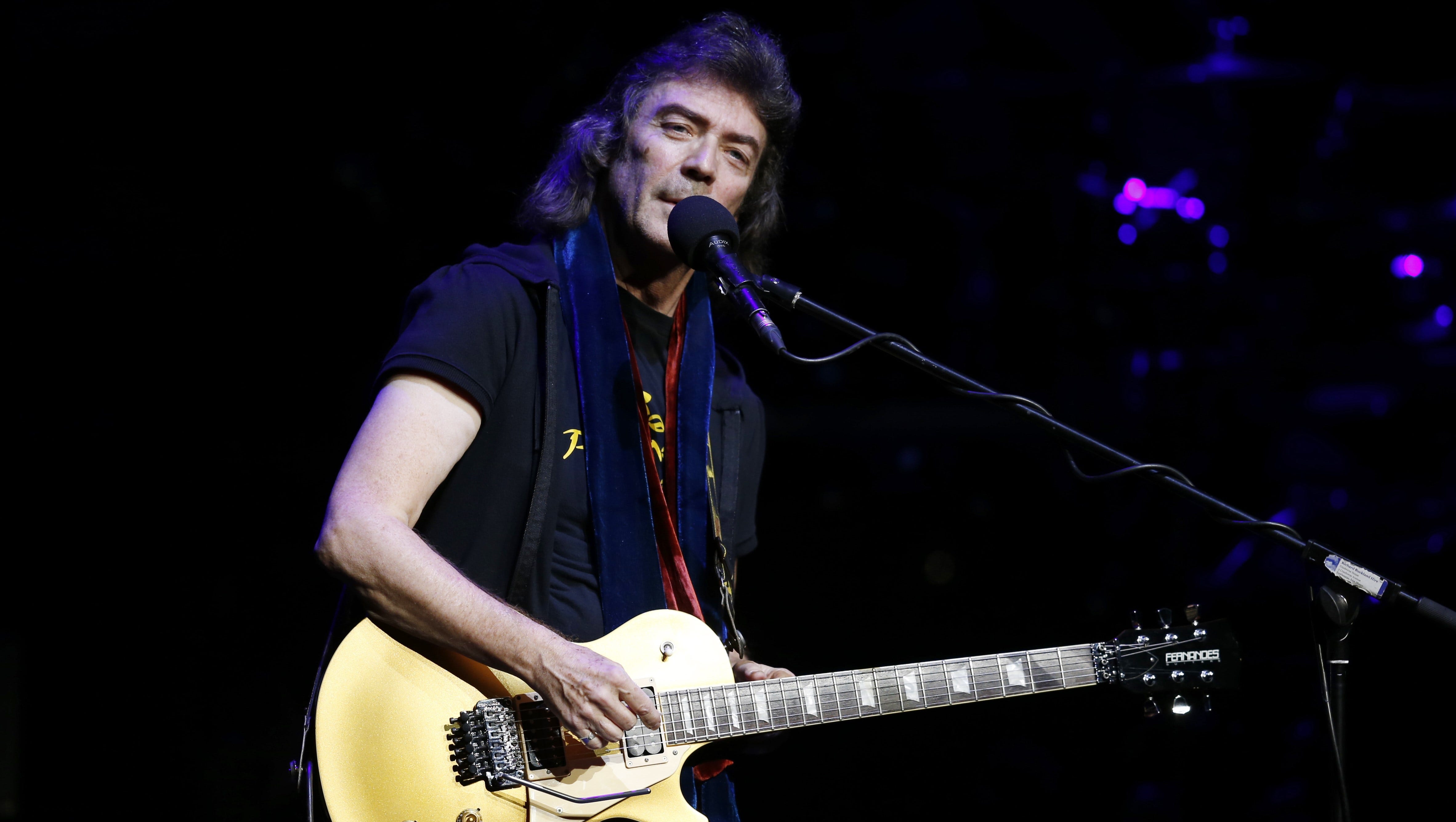 Steve Hackett reflects on the genius of Genesis on Seconds Out tour