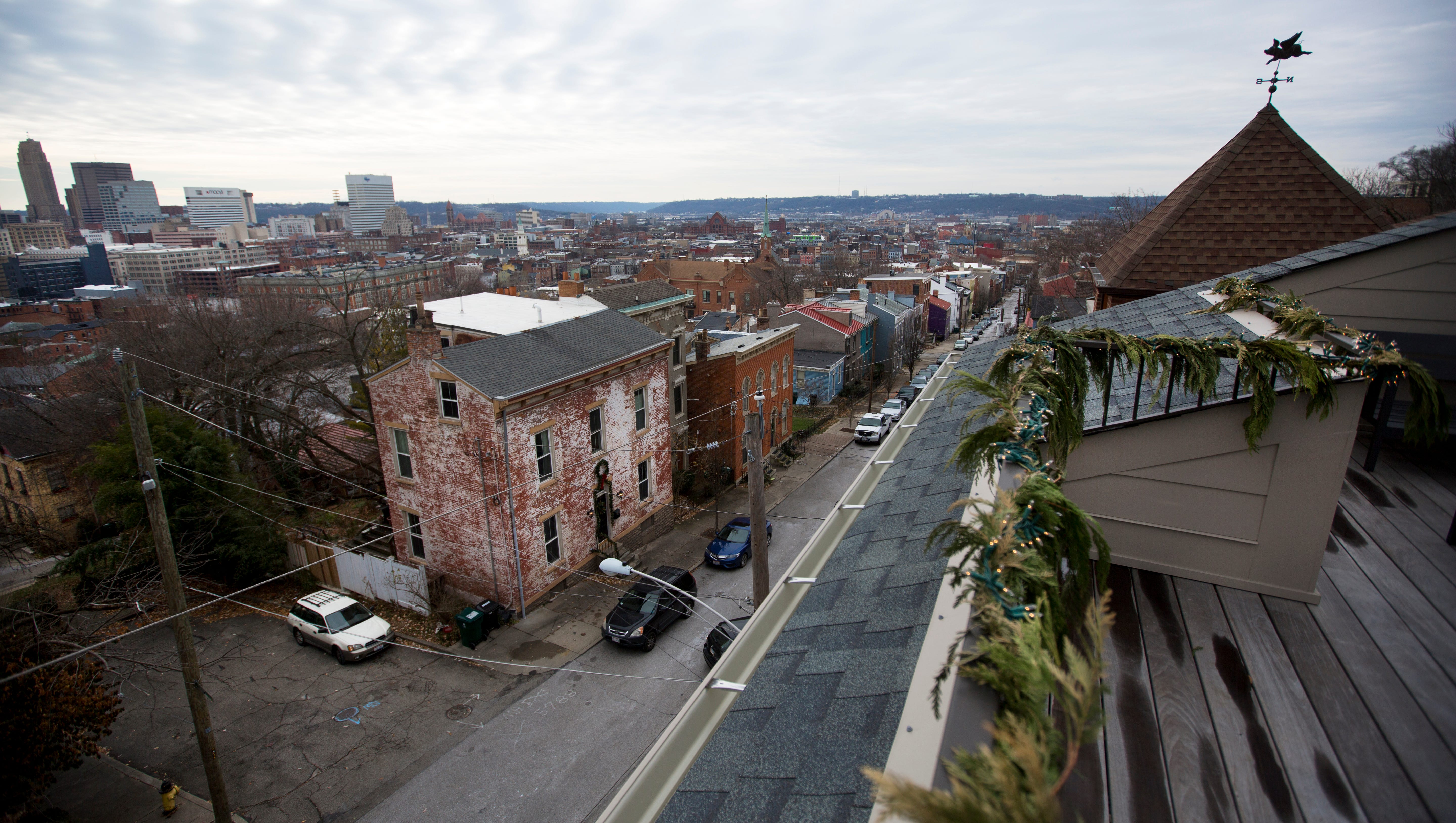Cincinnati's Prospect Hill home has a pool and a view