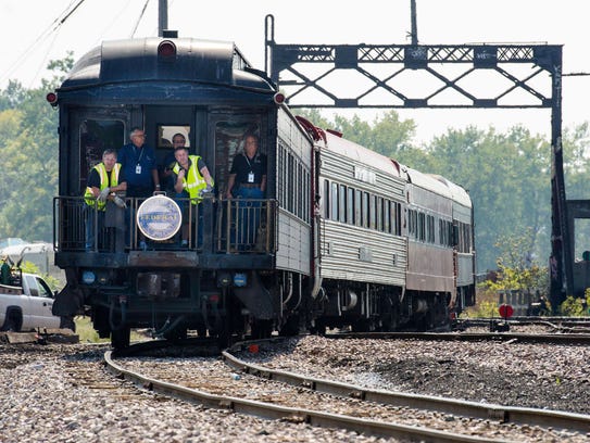 Convention of private rail-car owners chugs into Burlington