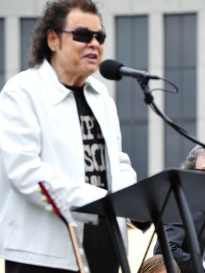 Ronnie Milsap, Mac Wiseman, Hank Cochran newest Country Music Hall of ...