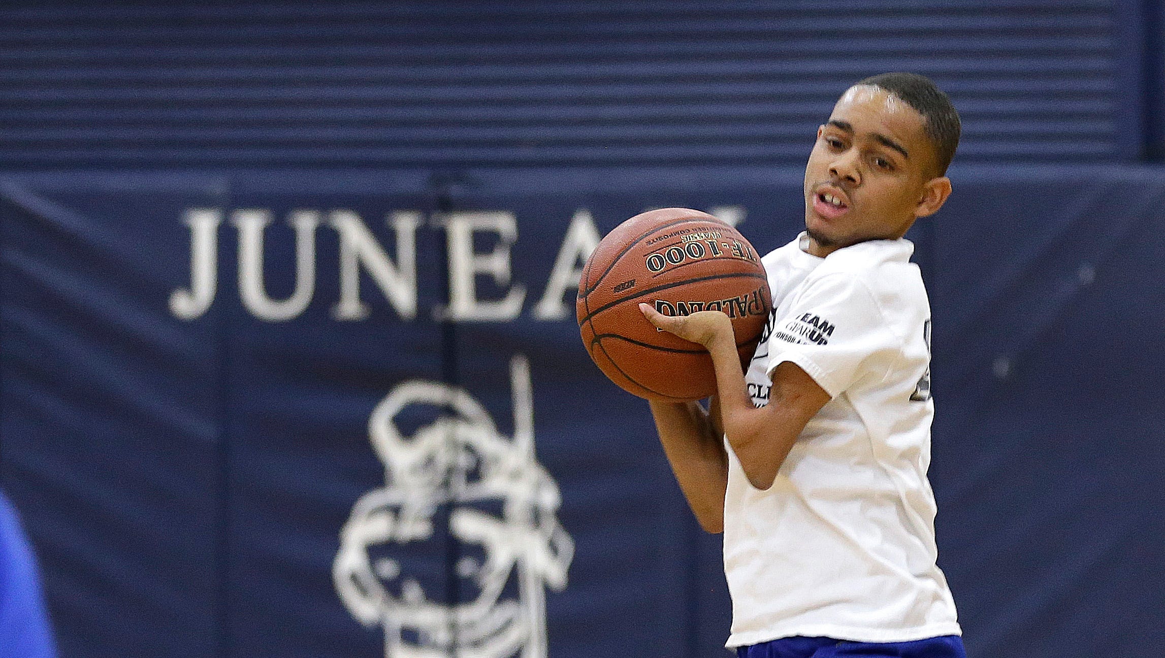 Dinsmore refuses to let disability slow him down