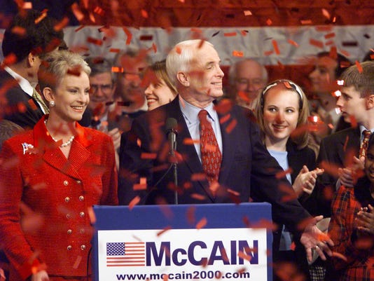 John McCain presidential campaign 2000: Senator's 1st presidential run