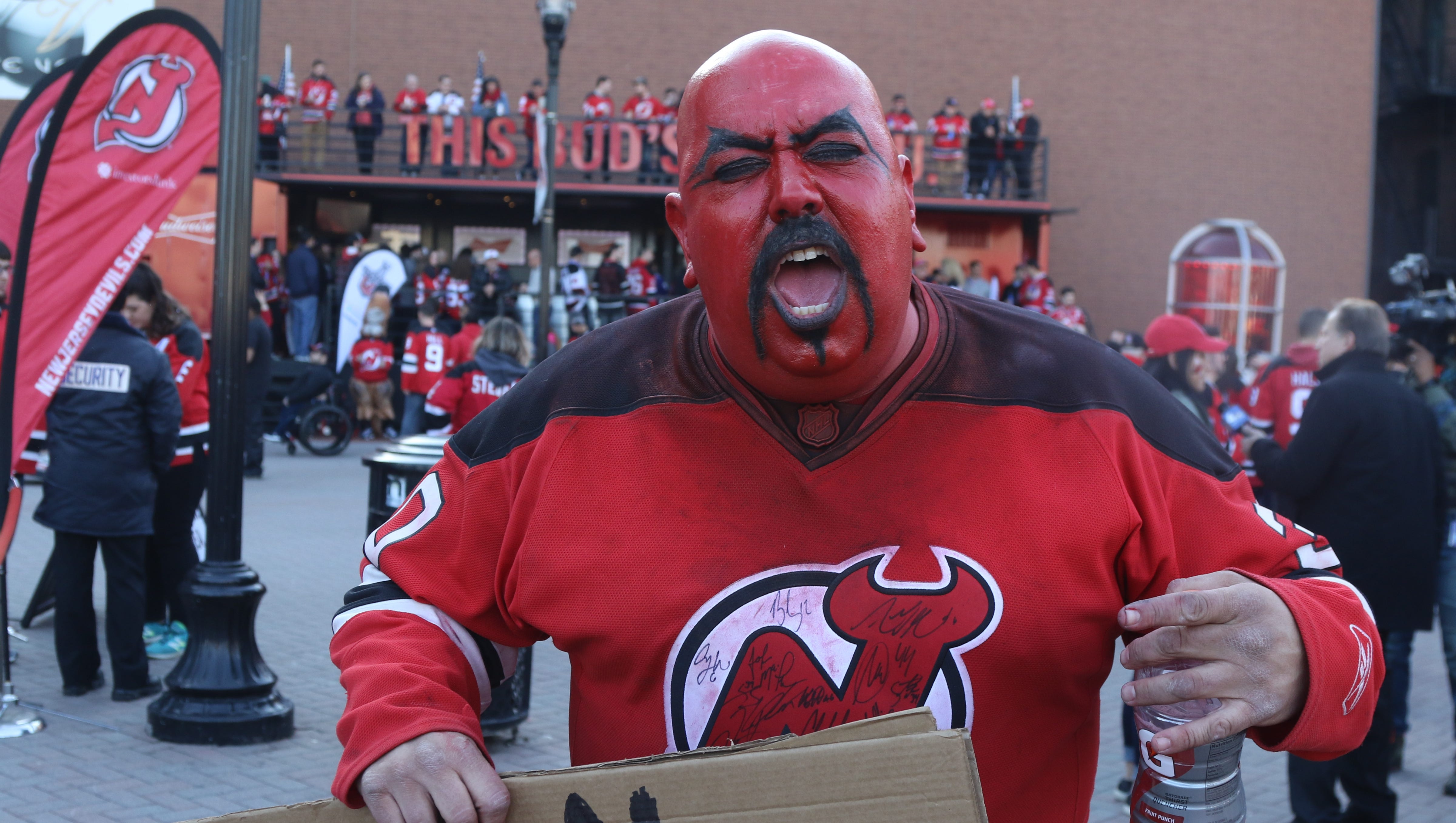 Hey, NJ Devils fans! Newark NJ is sixth best city for hockey fans