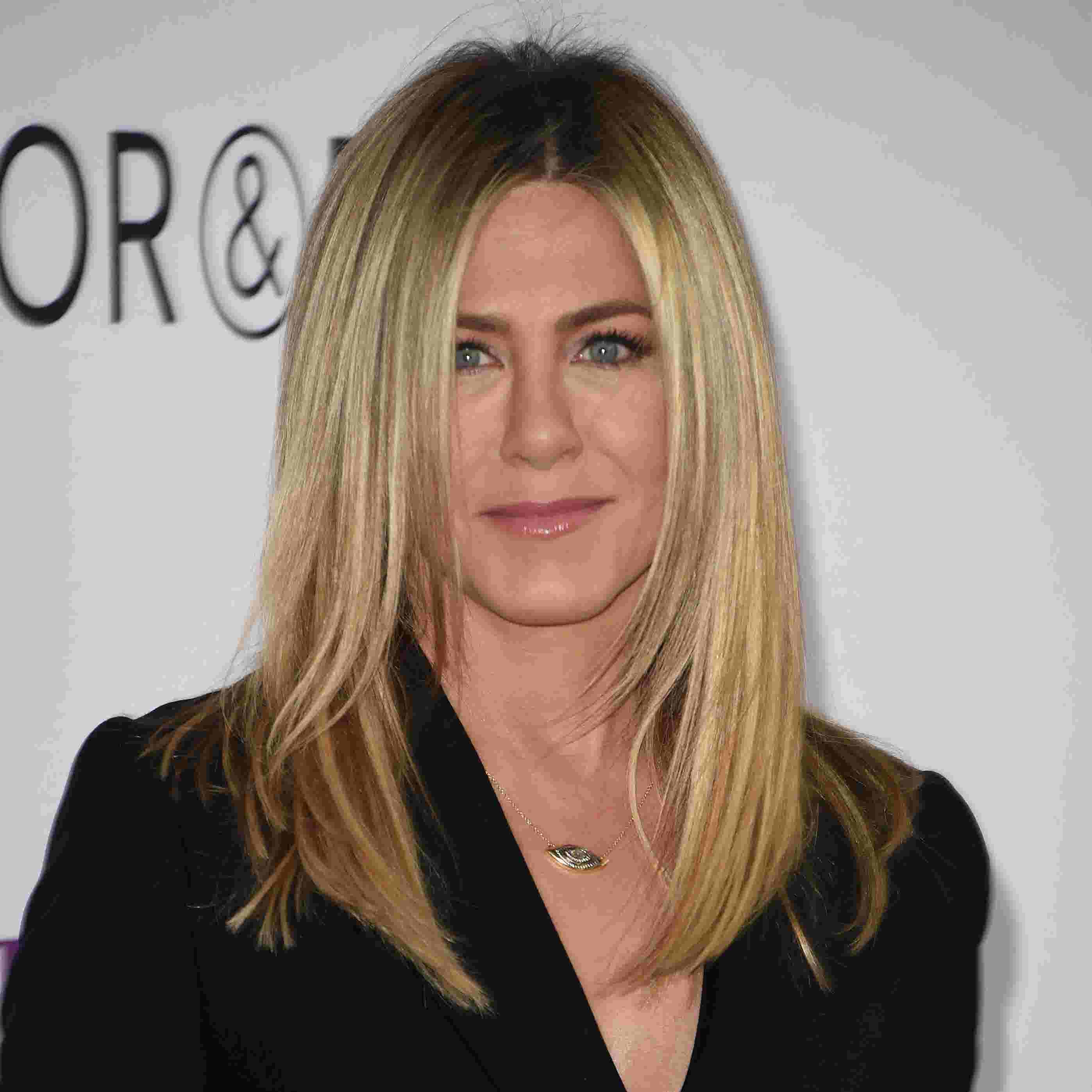 Jennifer Aniston's mother, Nancy Dow, dies