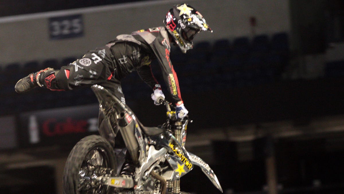 Nuclear Cowboyz freestyle motocross