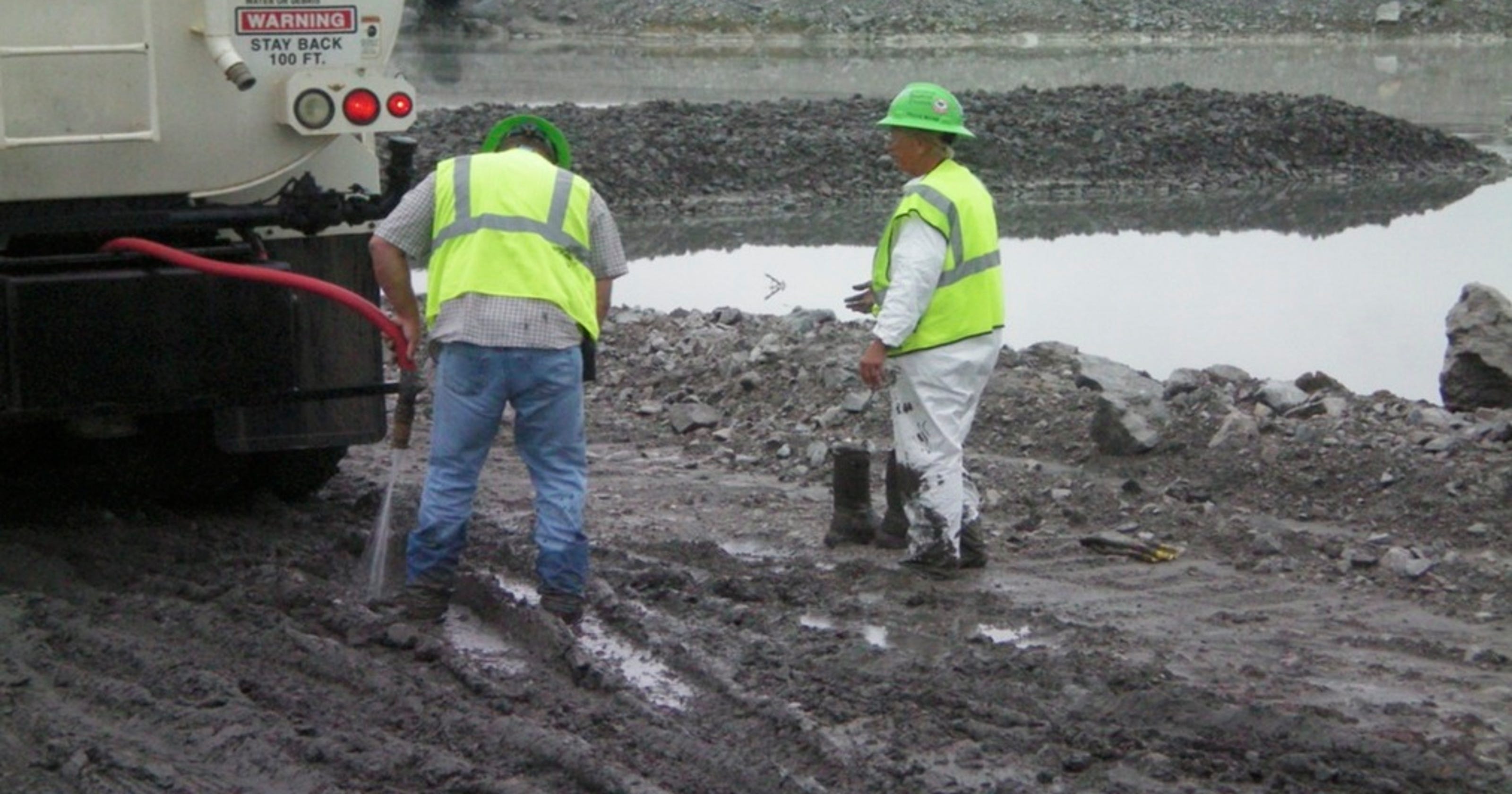 Trial set for 2018 in lawsuit by Kingston coal ash spill cleanup workers