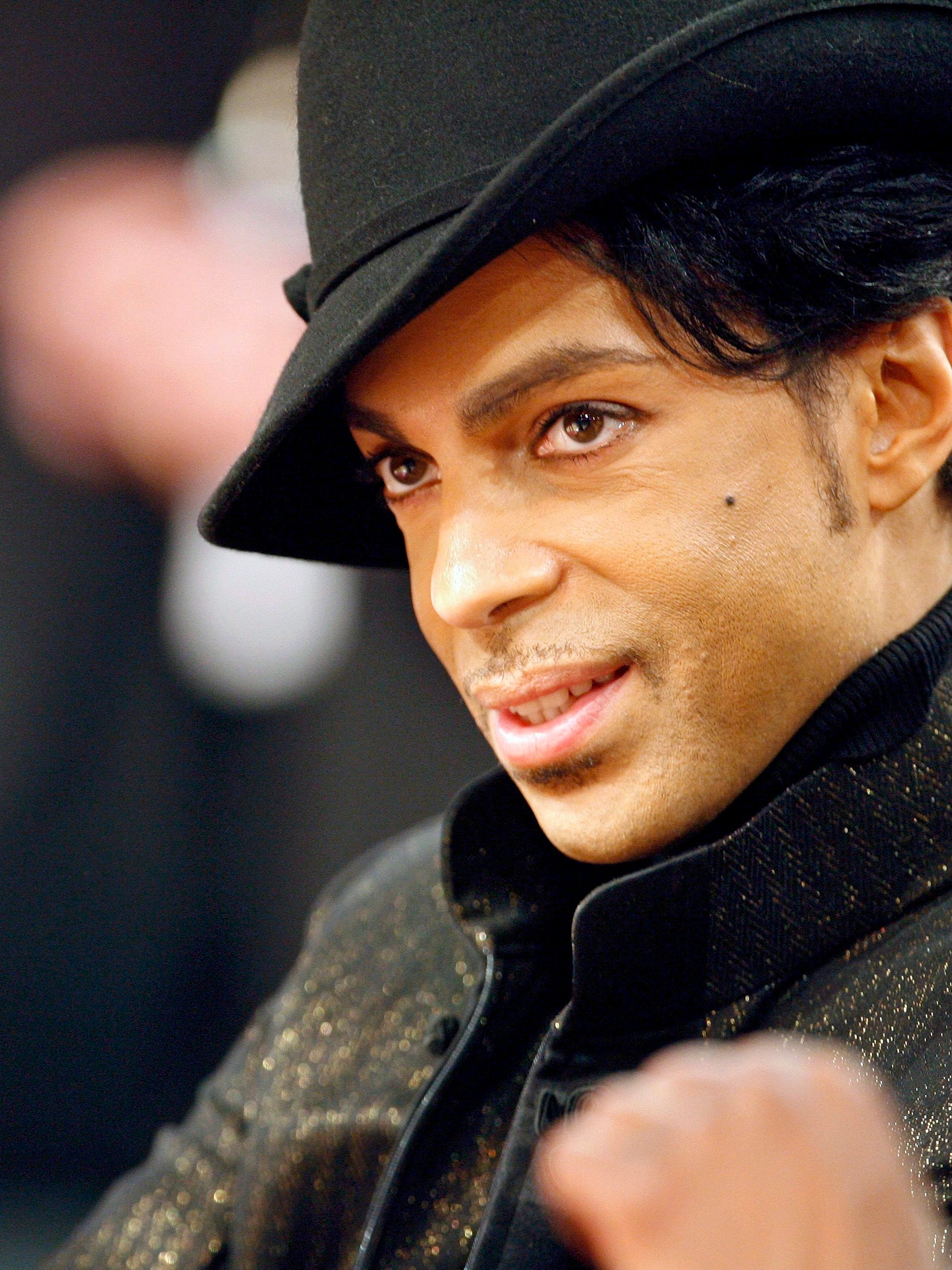 Prince's death, Day 22: Friends celebrate him at private memorial