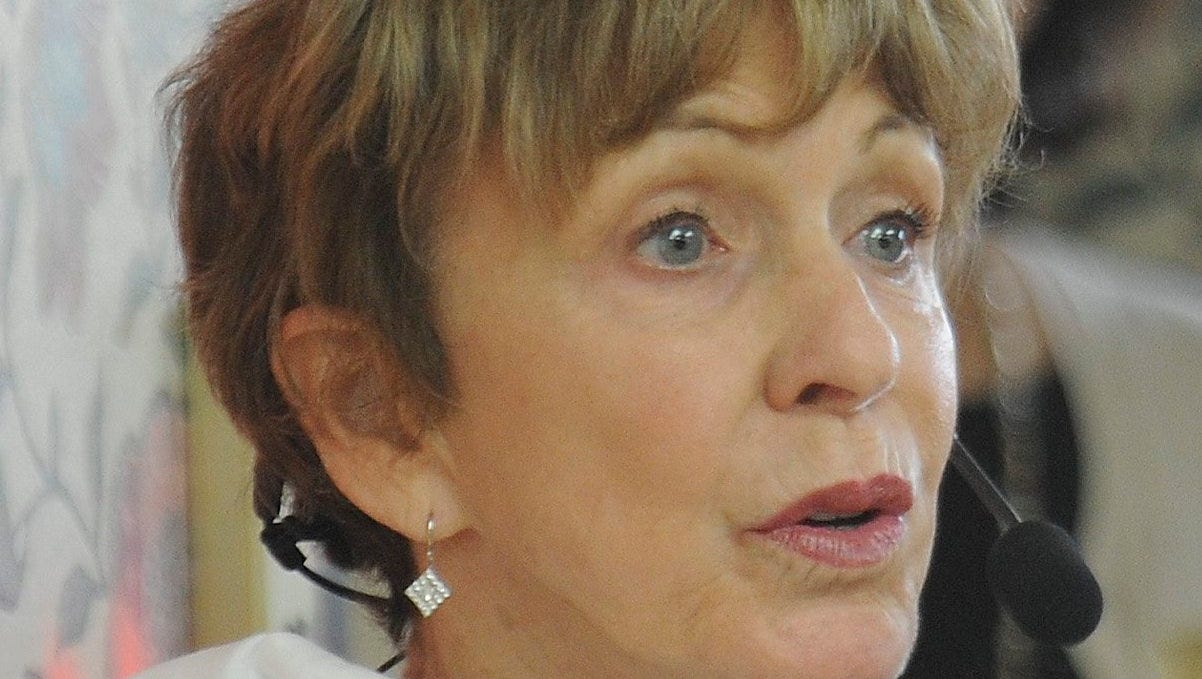 Nature of relationship shown in messages of health district ex-CEO