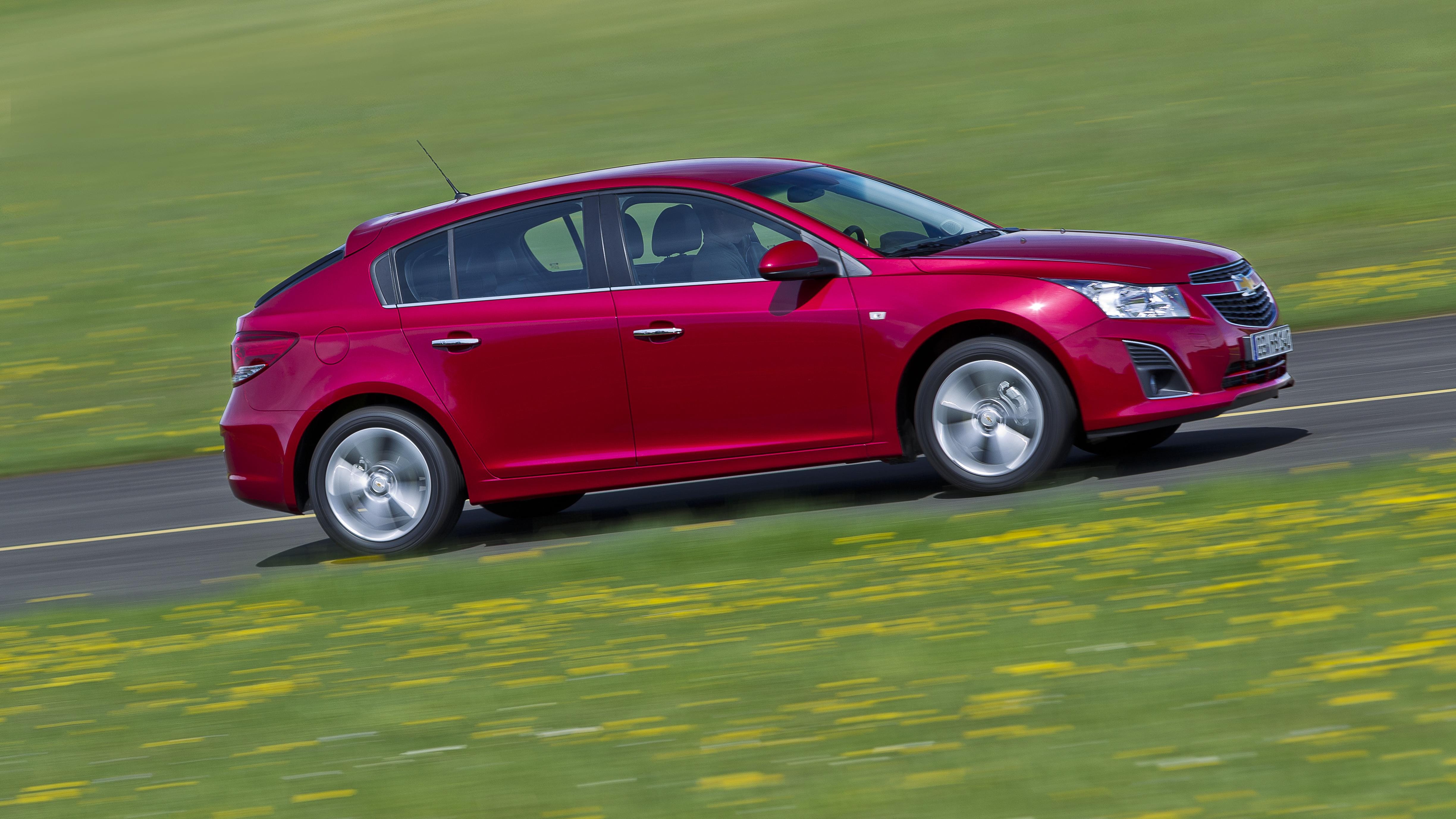 GM confirms Chevy Cruze hatchback coming to U.S.