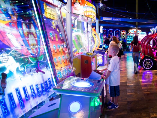 Main Event brings bowling, laser tag, video games and more to West ...