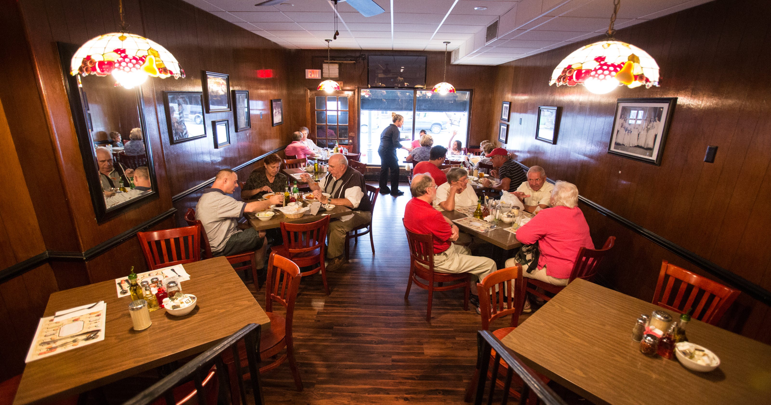 Mrs. Robino's gets a starring role on 'Diners, Drive-ins and Dives'