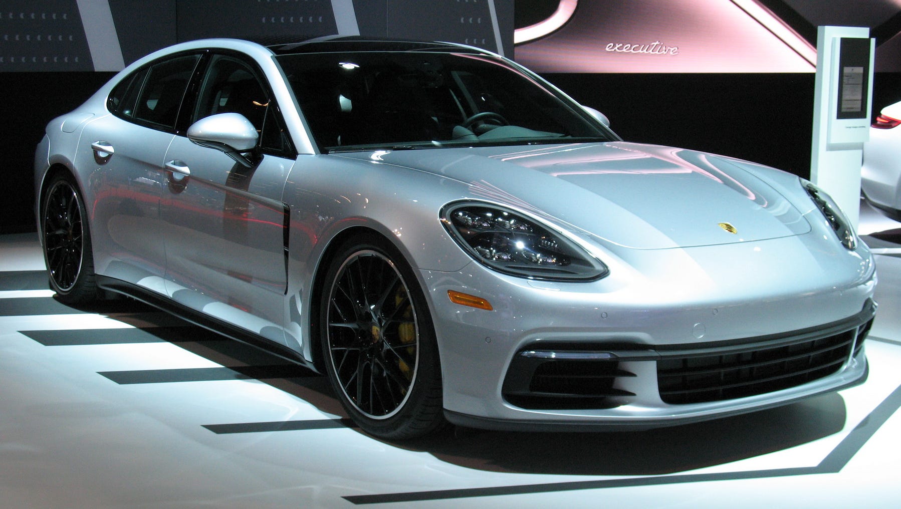 Auto review: 2017 Porsche Panamera Sports sedan is new & improved