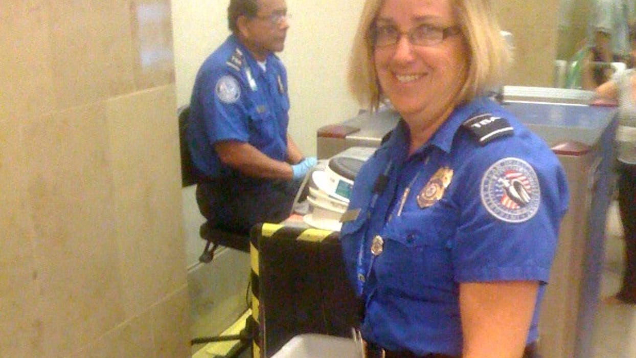 Legislator introduces bill to give TSA agents the same benefits as ...