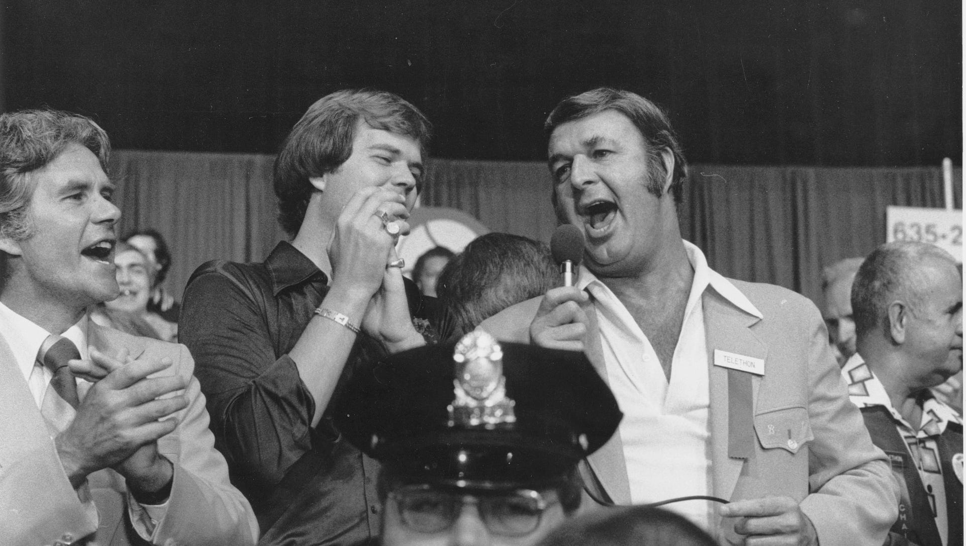 Chet Coppock, sportscaster who started in Indy, dies in auto accident