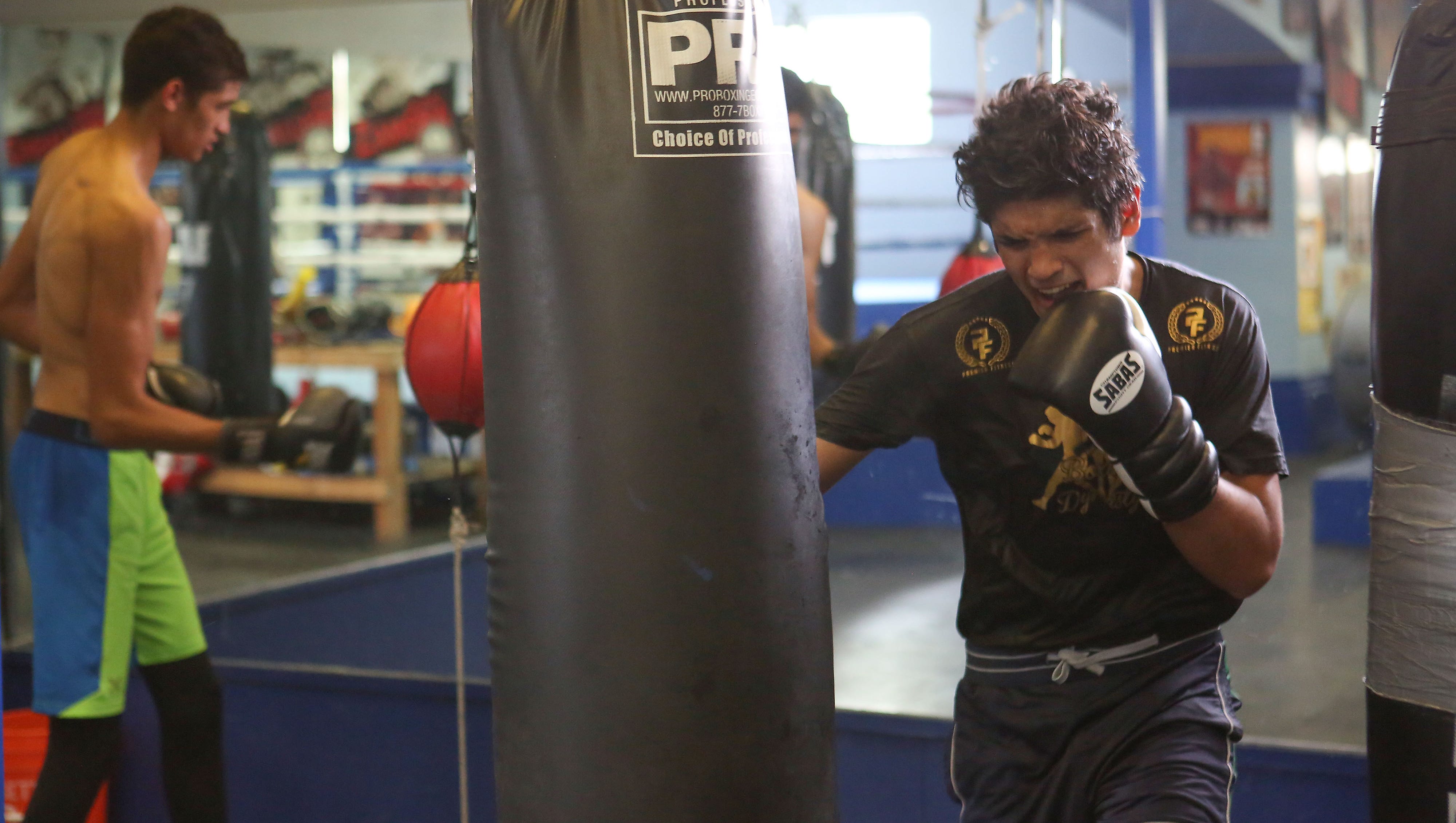 'A way of life': A father and his six kids make Coachella Boxing Club ...