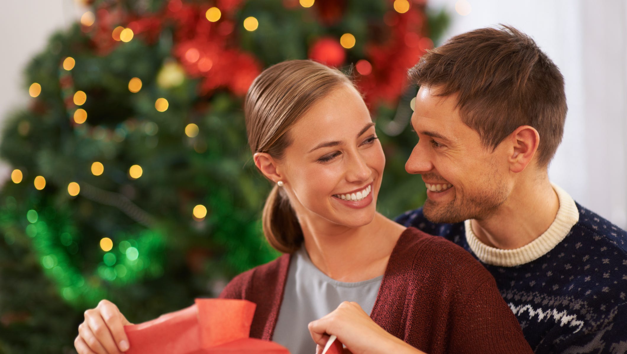 Cuffing season: Best places to spark a relationship built not to last