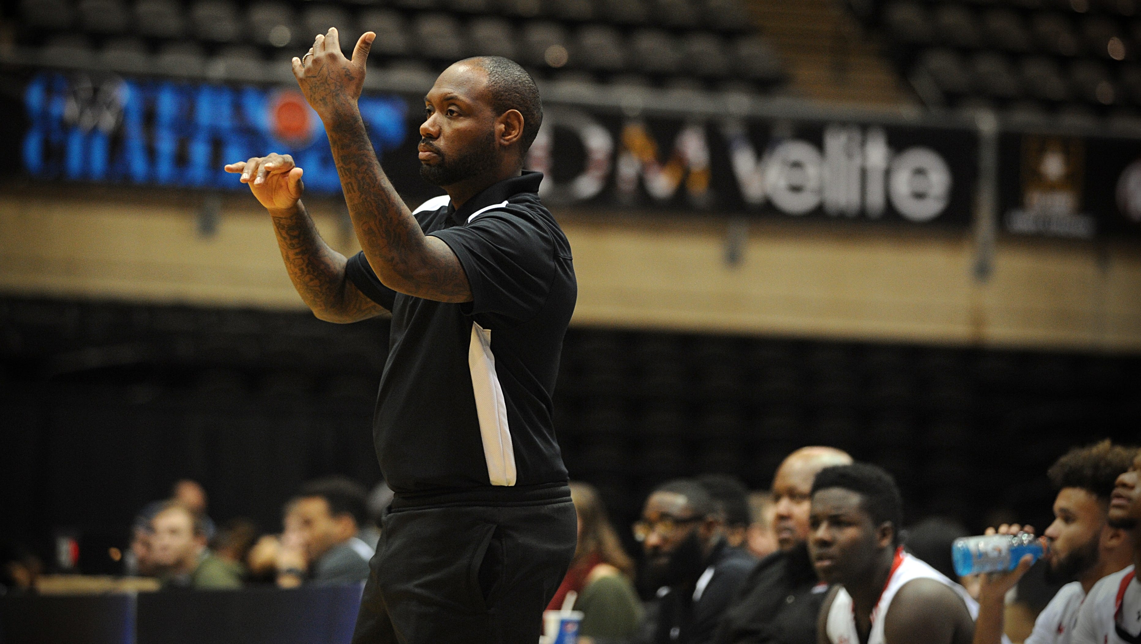 Andre Collins brings high-level experience to JMB coaching job