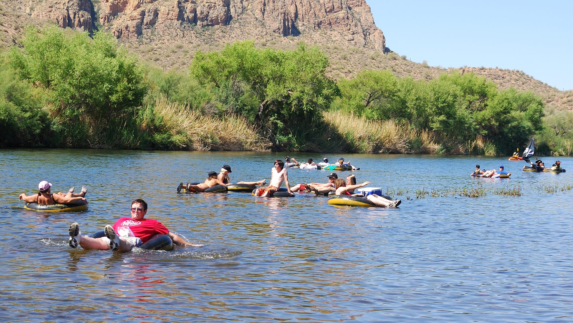 10 Fun Facts About Salt River Tubing 10-fun-facts-about-salt-river-tubing