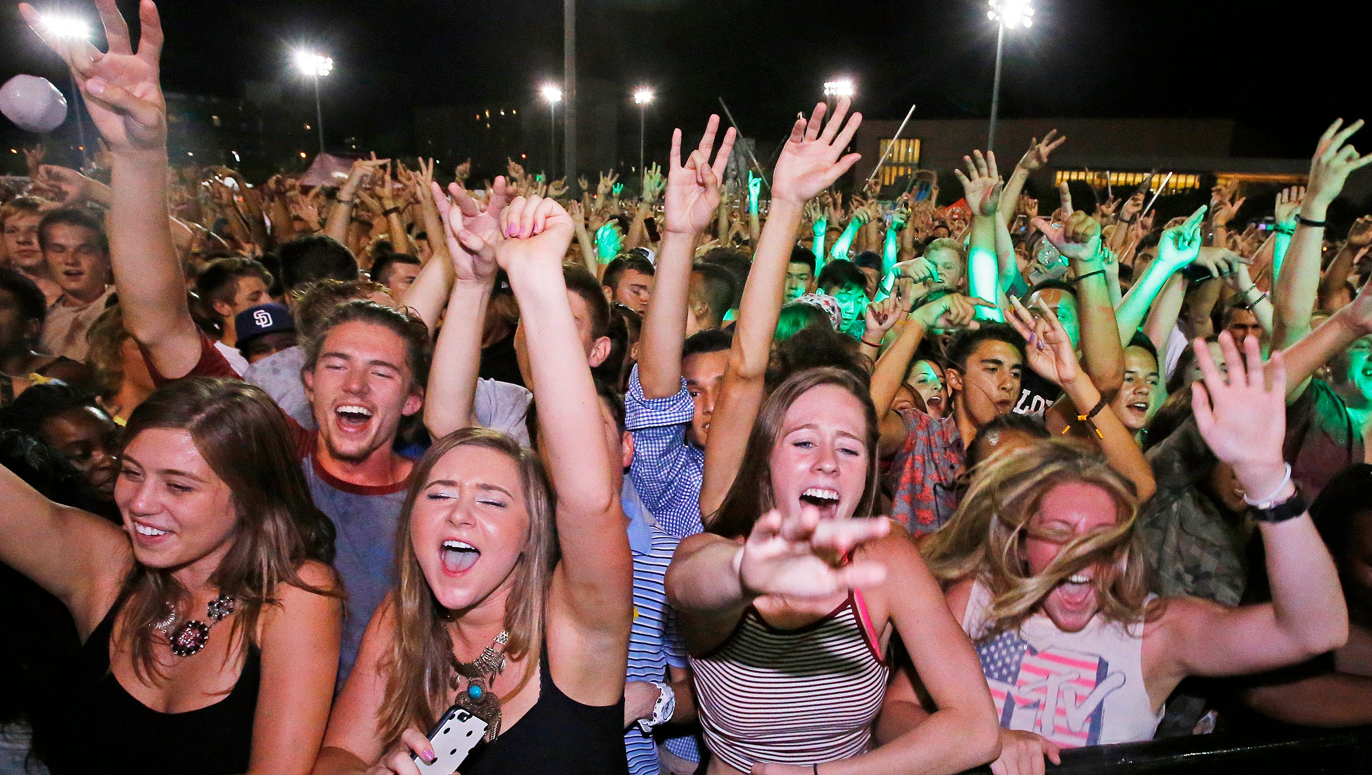 Top parties target ASU back-to-school crowd