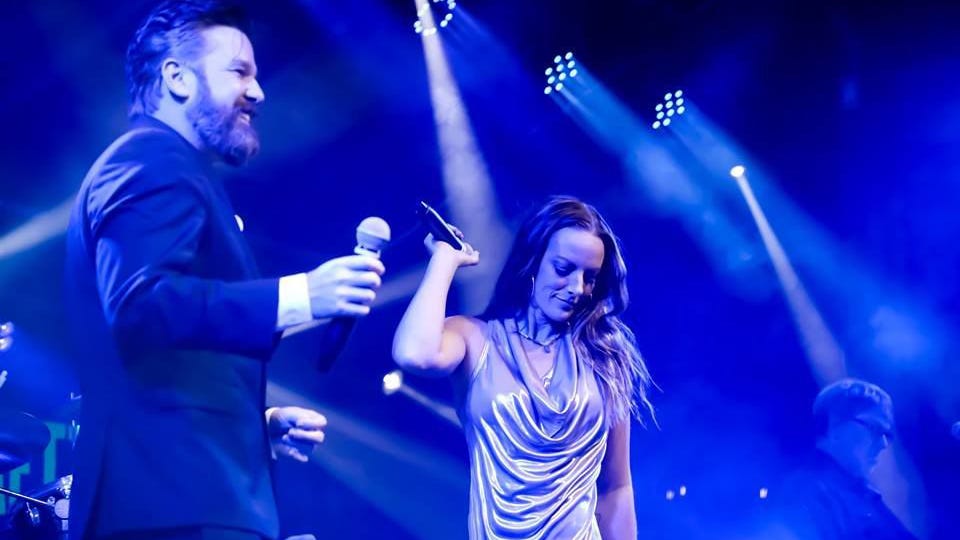 Get Out!: Twitty & Lynn coming to Henderson Saturday Conway Loretta