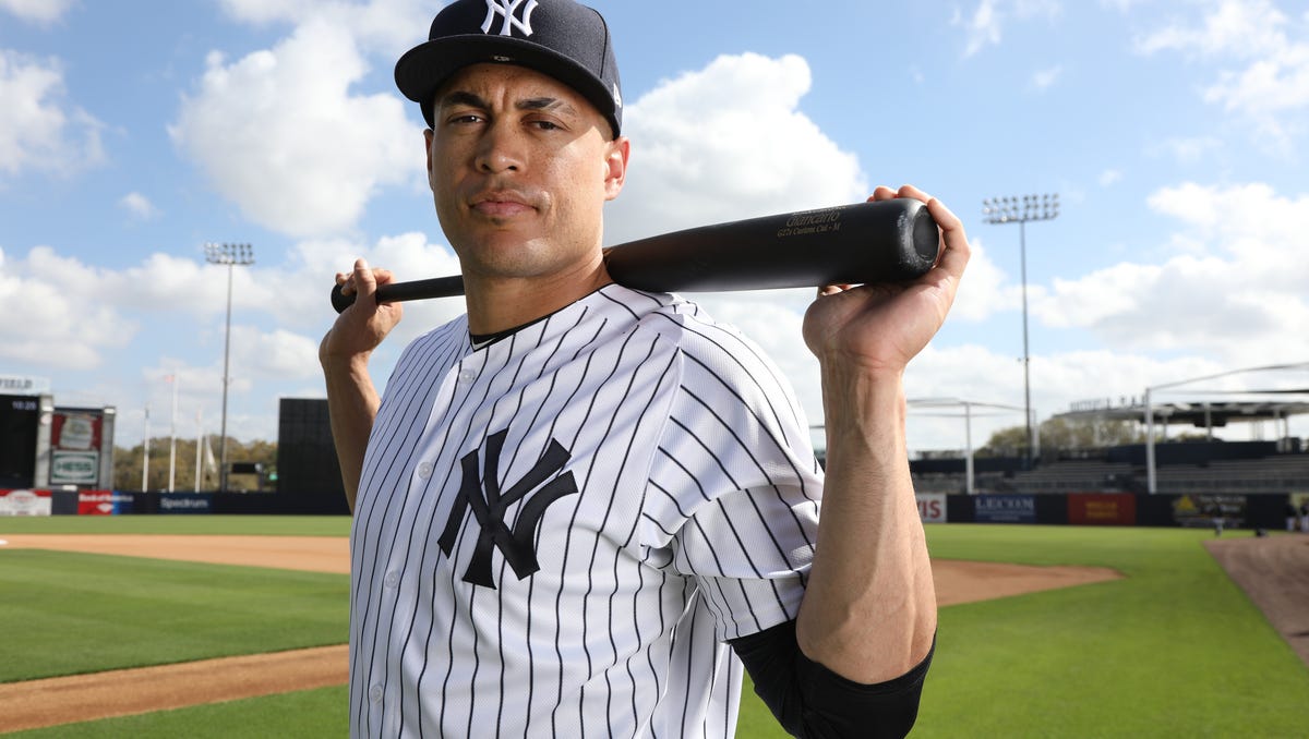 Photos: Portraits of New York Yankees at photo day