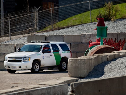 Federal officers secure border with Canada