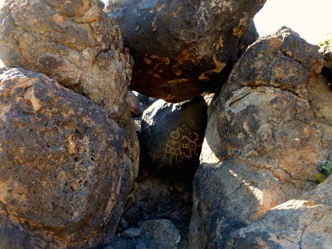 Painted Rock Petroglyph Site records Arizona's history
